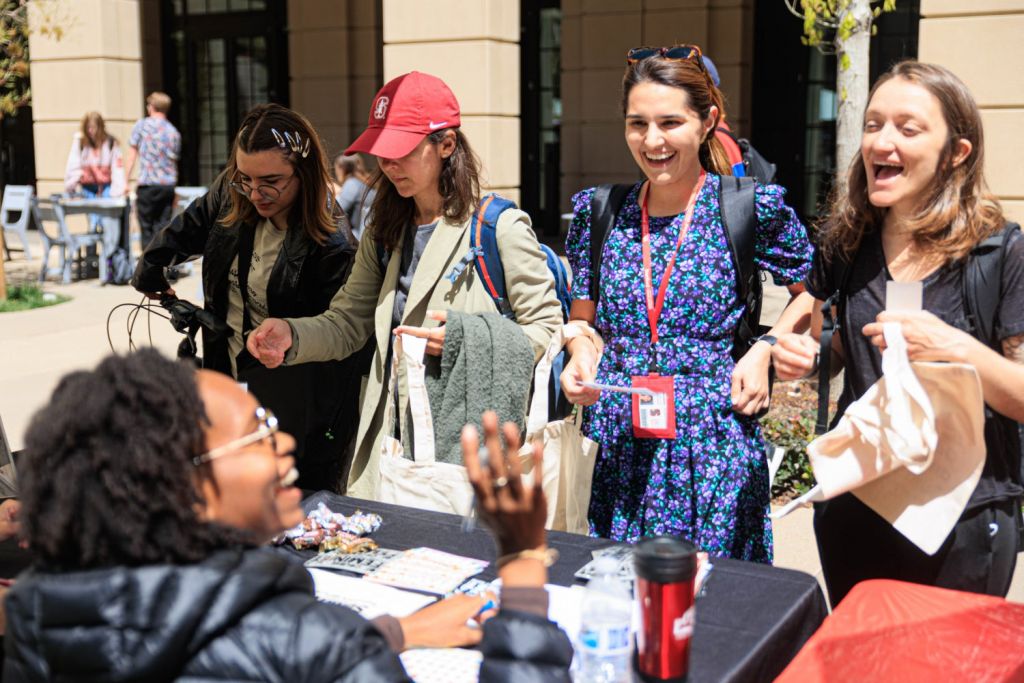 Scenes from the Graduate Spring Resource Fair | Stanford Report