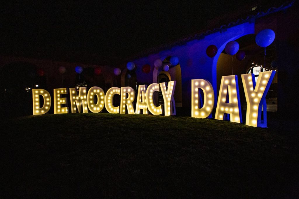 Democracy Day sweeps Stanford | Stanford Report