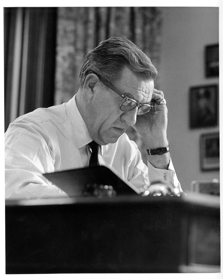 A Sterling legacy: Stanford’s postwar rise to prominence | Stanford Report