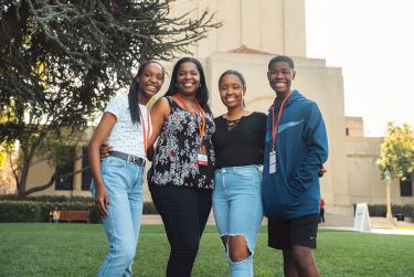 Stanford offers sunshine during Family Weekend 2020 | Stanford Report