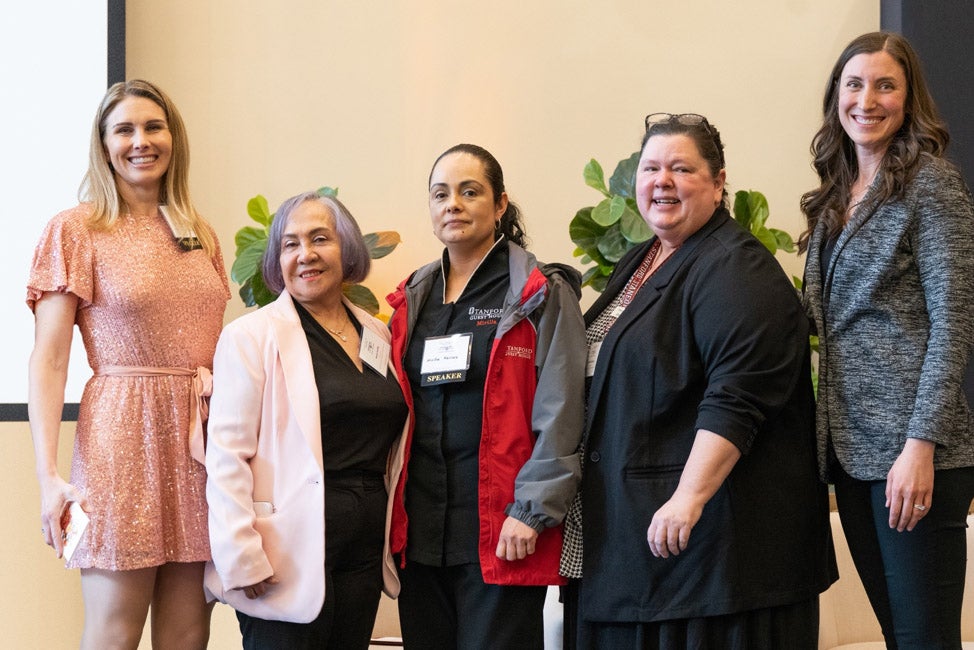 Women’s Leadership Summit lifts and empowers | Stanford Report